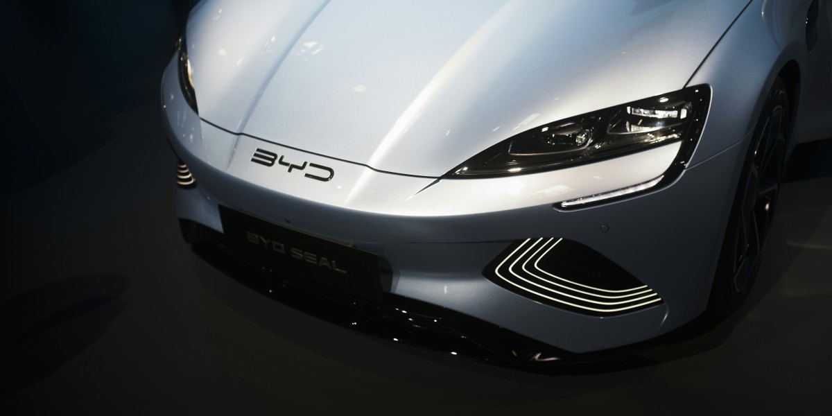 BYD Overtakes Tesla as World’s Largest EV Seller in 2025 - New York Weekly